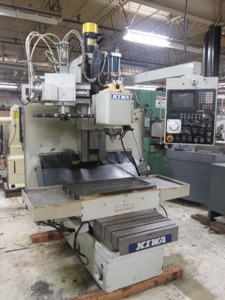 Kiwa Excelcenter-4 CNC Fanuc 10M Controls New In 1985 Good Running ...